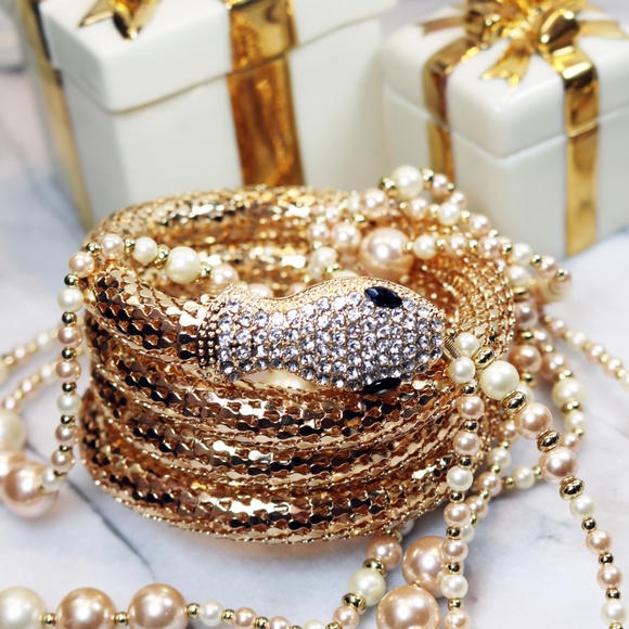 Kenneth Jay Lane | Jewelry | Kenneth Jay Lane Shimmering Gold Mesh And ...